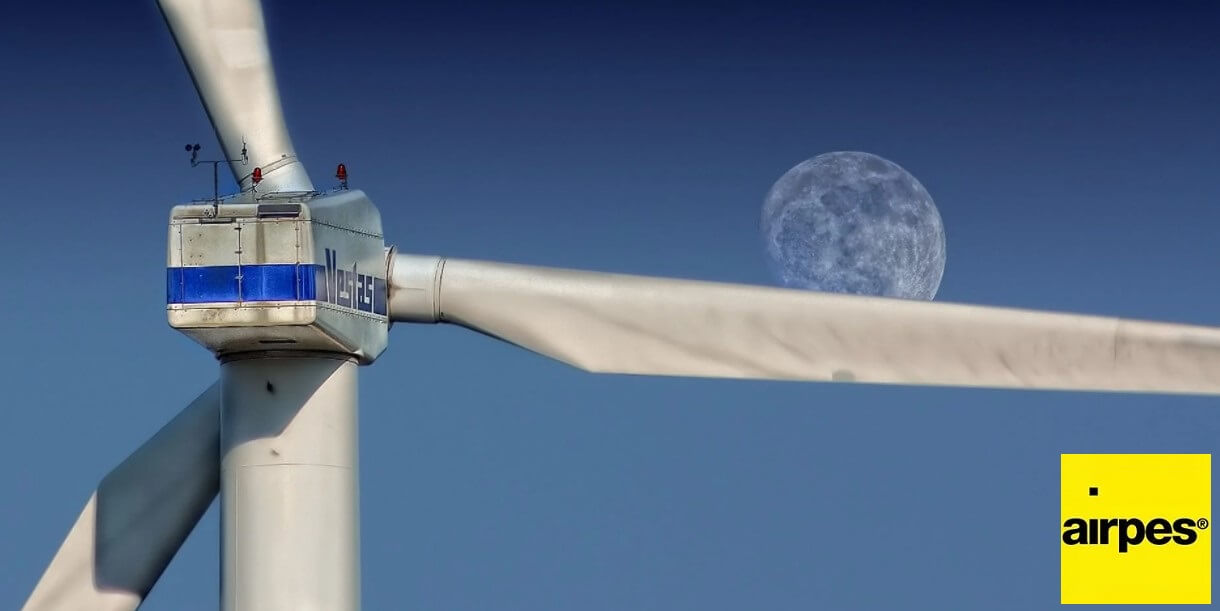 How to install a wind turbine - Airpes lifting solutions